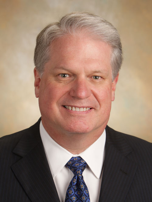 Jeffrey Peier receives the 2014 Alumni Achievement Award